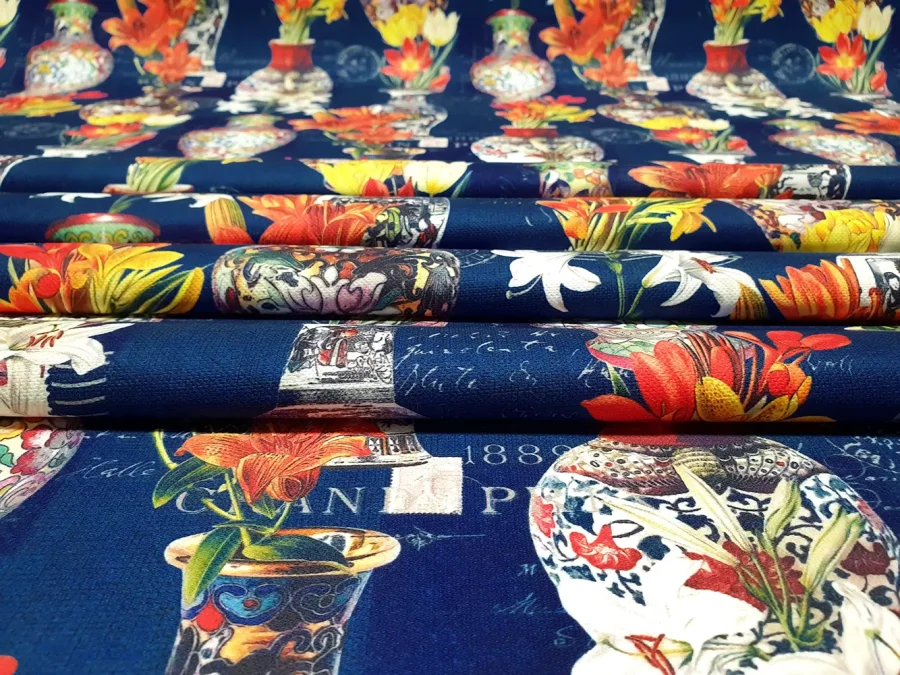 Chinoiserie Vases Adorned With Flowers Fabric - Havana Concept